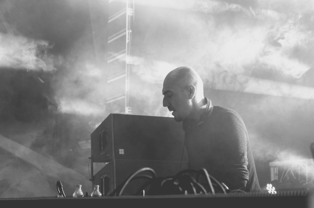 Sam Paganini dévoile un premier volume de son coffret de remixes Light ...