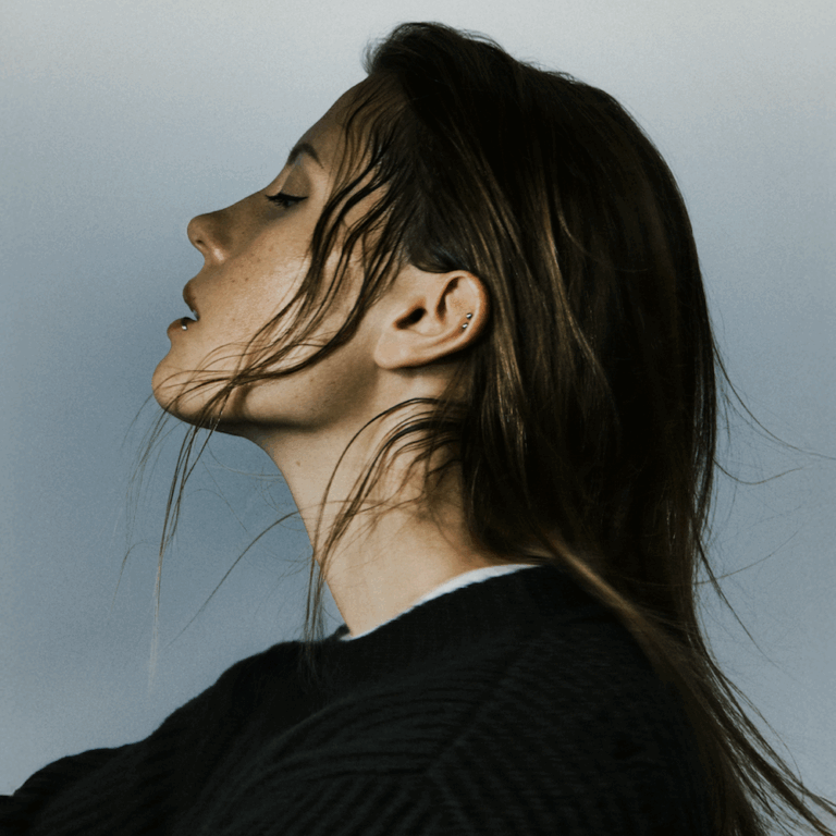 Charlotte de Witte dévoile son premier album éponyme, via KNTXT ...